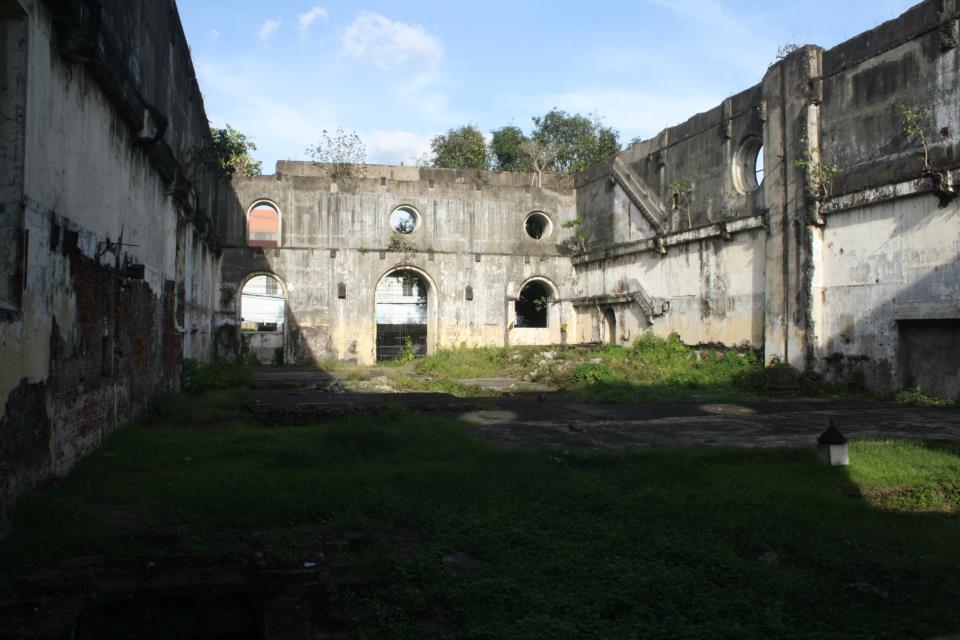 intramuros – THE FILIPINO SCRIBE